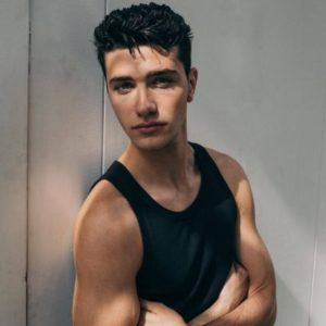 Bruce Herbelin-Earle Age, Wiki, Height, Girlfriend, Net Worth, Career