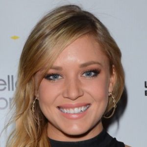 Tara Holt Wiki, Age, Boyfriend, Height, Net Worth, Career, Nationality