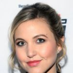 Taylor Tomlinson Wiki, Age, Boyfriend, Height, Net Worth, Career ...