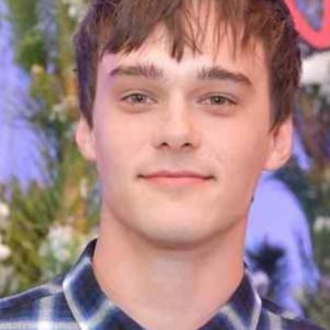 Mitchell Hope Wiki, Net Worth, Age, Ethnicity, Girlfriend, Height, Career