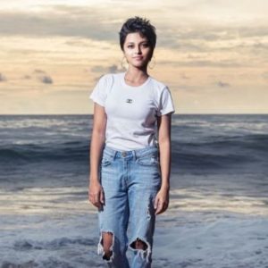 Yohani Singer Age, Net Worth, Boyfriend, Family