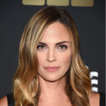 Kelly Sullivan Net Worth, Age, Husband, Marriage, Height, Career