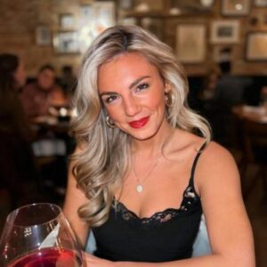 Annie Agar Wiki 2024, Age, Height, Net Worth, Boyfriend, Dating