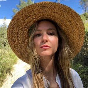 Sophie Pera- Wiki, Age, Height, Husband, Net Worth (Updated on January ...