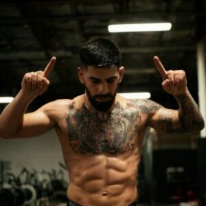 Ilia Topuria- Wiki, Age, Height, Girlfriend, Net Worth (Updated on ...