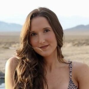 Hannah Straight Wiki, Age, Ethnicity, Husband, Height, Net Worth, Career