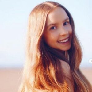 Anna McNulty Wiki 2024- Age, Ethnicity, Boyfriend, Height, Net Worth ...