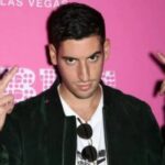 Elliot Tebele Wiki 2024- Age, Height, Net Worth, Wife, Marriage