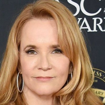 Lea Thompson- Wiki, Age, Height, Husband, Net Worth (Updated on March 2024)