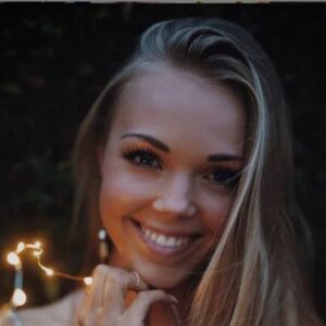 Claire Hogle Wiki 2024, Age, Height, Boyfriend, Net Worth, Career ...