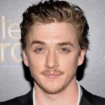 Kyle Gallner- Wiki, Age, Height, Girlfriend, Net Worth (Updated on ...