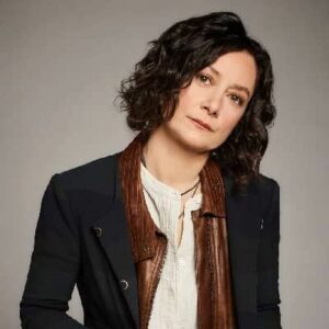 Sara Gilbert- Wiki, Age, Height, Husband, Net Worth (Updated on ...