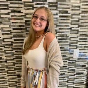 Madison Thompson- Wiki, Age, Height, Net Worth, Boyfriend (Updated on ...