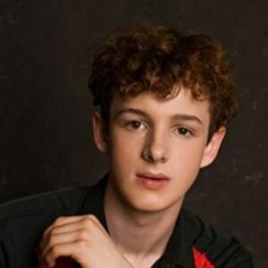 Louis Hynes- Wiki, Age, Height, Net Worth, Girlfriend, Ethnicity ...