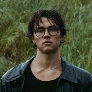 David Kushner- Wiki, Age, Height, Net Worth, Girlfriend (Updated on ...