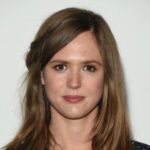 Emily Cox- Wiki, Age, Height, Net Worth, Boyfriend (Updated on February ...