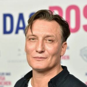 Oliver Masucci- Wiki, Age, Height, Net Worth, Wife (Updated on February ...