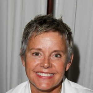 Carrie Schenken- Wiki, Age, Height, Net Worth, Husband (Updated on ...