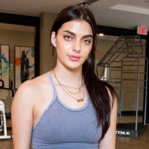 Toni Breidinger Age, Wiki, Biography, Height, Net Worth, Boyfriend ...