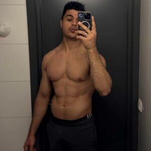 Hissy.0- Age, Height, Weight, Ethnicity, Career, Girlfriend