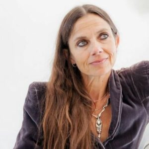 Justine Bateman- Wiki, Age, Bio, Weight, Height, Wife, Ethnicity